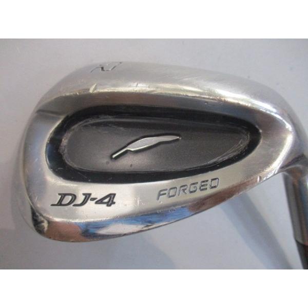 ■種別：ウェッジ　■メーカー：フォーティーン■モデル：DJ-4 Light Black　■シャフト：AEROTECH SteelFiber i110CW■フレックス：S　■ロフト：52■本数：1　■番手：52■長さ：35.25　■クラブ重量...