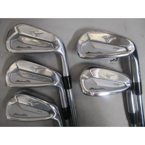 ■種別：アイアン　■メーカー：ミズノ■モデル：Mizuno Pro 223　■シャフト：Dynamic Gold EX TOUR ISSUE■フレックス：X100　■ロフト：0■本数：5　■番手：6-9 P■長さ：0　■クラブ重量：0■ライ...