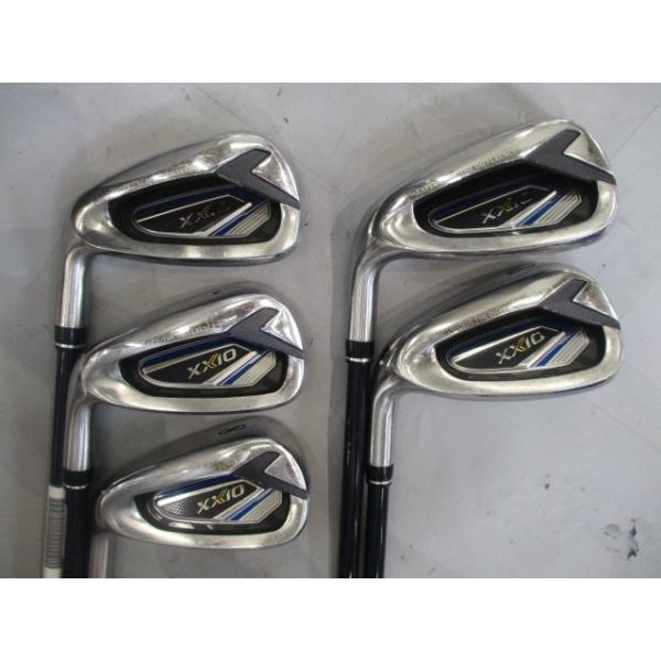 ■種別：レフティーアイアン　■メーカー：ダンロップ■モデル：ゼクシオ2022 Navy　■シャフト：MP1200 ■フレックス：R　■ロフト：0■本数：5　■番手：6-9 P■長さ：0　■クラブ重量：0■ライ角：0　■バランス：■キックポイ...