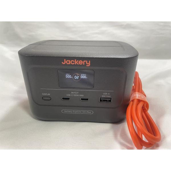 付属品: 本体　usbケーブル簡易清掃済み。人気　おすすめ　アウトレット　used 中古　バッテリー　電源　アウトドア　災害　緊急　充電【手の平サイズのJackeryが登場】Jackery ポータブル電源 100 Plusは、最大128Wで...