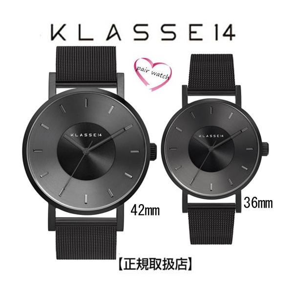 商品説明KLASSE14(クラス14 VO17BK005M商品特徴 ミヨタ日本製アナログ3針クォーツ ステンレス製ブラッシュケースコニック型、サイレイ模様にインデックス文字盤はめ込み式円形ブラッシュ裏蓋Blackステンレスメッシュバンド 幅...