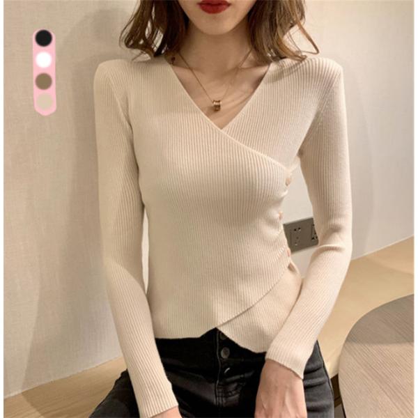 大人気・大好評をいただいている、重ね着にとっても便利なニットトップス。春・秋・冬、ロングシーズン活躍するこちらのアイテムに、一枚でOK！素材：ニットサイズ：着丈52cm，バスト60cm，肩幅30cm，袖丈51cm