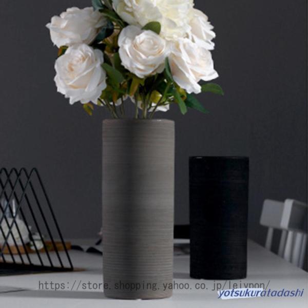 北欧のモダンなミニマリストスタイル。 さまざまな花や植物に合わせることができ、どこでも使用できます花瓶について説明：サイズ：口径×高さ：小さい：10*20cm、中：10*25m、大きい：12*30cm（スタッフ採寸のため、若干の誤差が生じる...