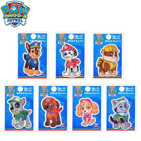 大人気『パウ・パトロール』のかわいい2WAYワッペンです！シールとして小物などにそのまま貼ったり、ワッペンとして洋服やバッグにアイロンで貼りつけることもできます。        ■台紙サイズ：縦7.5ｃｍｘ横5ｃｍ■仕様：シール・アイロン両...