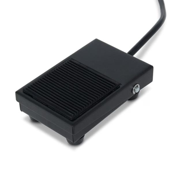 ■かき氷機の電源プラグと接続することで、足でON/OFFの操作が可能になります。■忙しい店舗や、細かい作業をする際にご活用ください。※対象機種の背面に「ペダル電源スイッチ」「ペダルスイッチソケット」があるかどうかをご確認のうえ、フットスイッ...