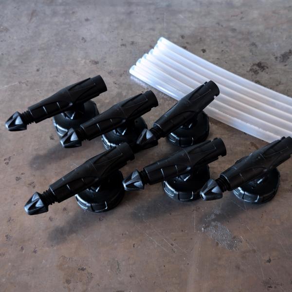 UBSピストル本体の洗浄は不要ボディパーツの取り換えでUBSピストル本体の洗浄は不要です。ただし、ボディパーツは軽い汚れなら溶剤に浸け置き洗浄して、再使用することもできます。商品情報内容物交換ノズル×6個（缶口径：40mm）用途 ラプターラ...