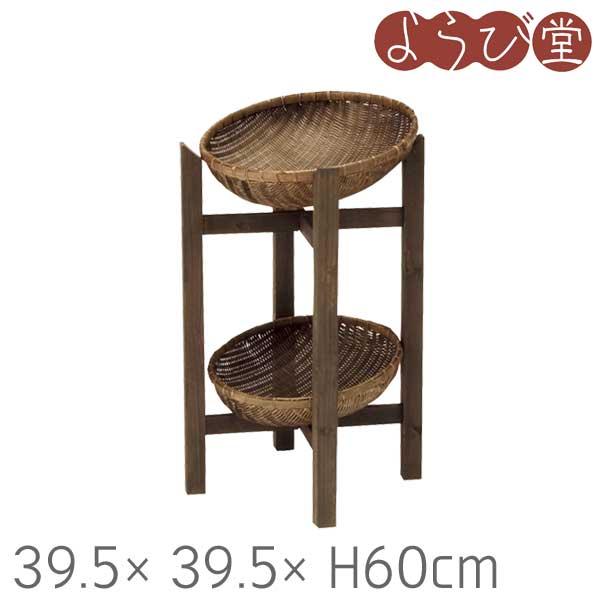 和の雰囲気が増す竹編みのざるディスプレイ。物販に最適な軽量販売什器。●サイズ：約39.5×39.5×高さ60cm●篭サイズ：約径36/35cm●材質：天然木、竹●製造：中国製［キーワード］店舗、お店、陳列カゴ、しつらいの栞、用美、ヤマコー