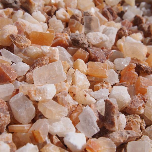 クォーツブラウンラフ 3分 約0.9〜1.2cm 20kg