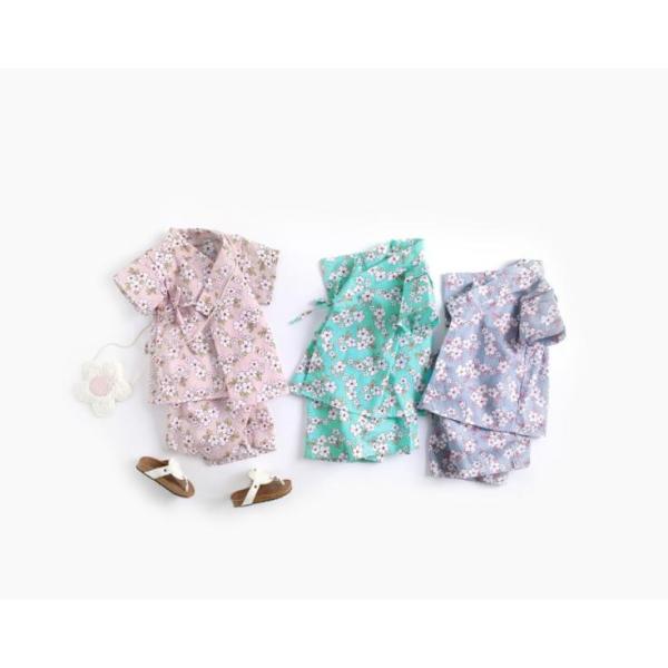 サラッと爽やかに着られる甚平の上下セット軽い着心地で、動きやすさも◎ご友人のお子様やお孫さんへのプレゼントとしても喜ばれるお品物です。夏祭りや花火大会など、ご家族でお出かけの際にぜひお召しいただきたい甚平です。素材?成分：綿100%※モニタ...