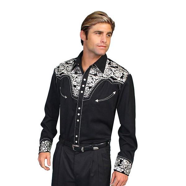 ※2枚目以降の画像は色違いのものを使用しています。100年以上の歴史を持つ、老舗ウエスタンブランド「Scully(スカリー)」の、薔薇をモチーフにした刺繍があしらわれた長袖ウエスタンシャツです。ポリエステルとレーヨンが混紡された、シワになり...