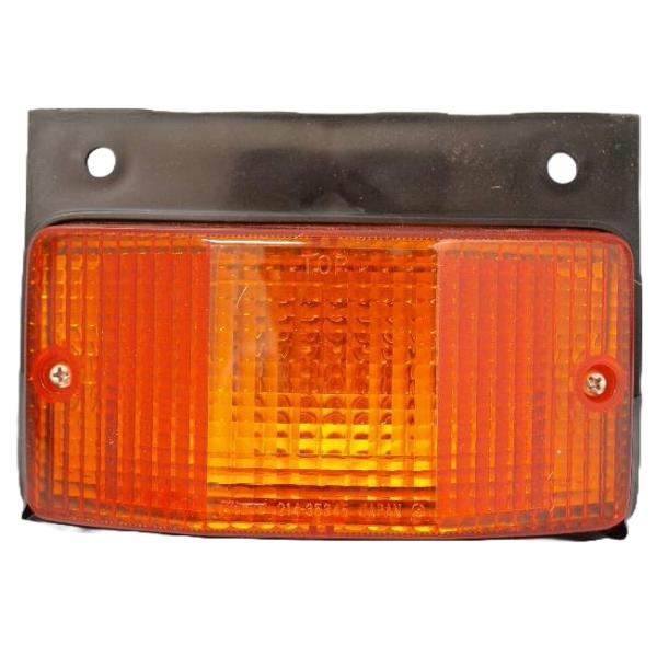 MSTL-24中間サイドターンシグナルランプ24V25Wトラック純正ウインカー車体横の箱下に取り付けてあるウインカーです。MSTL2400000024V25W球入り縦130　横幅190　奥行120ｍｍオレンジレンズ縦90　横180　奥行50...