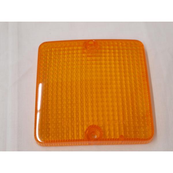トラック用　ウインカーレンズ　補修部品三菱ふそう　キャンター　FE100系/FE211CGC-41410トラック用テールレンズ三菱ふそう　２ｔ　キャンター型式　FE100系/211系レンズサイズ　122×125ｍｍネジ穴とネジ穴の間隔　10...