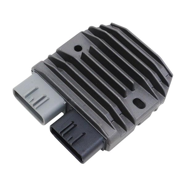 【商品情報】■商品情報【適合純正部品番号】1D7-81960-00 1D7-81960-01【適合車種】マジェスティ YP250 (4D91〜6)■商品説明 新品 レギュレーター マジェスティ YP250 (4D91〜6)●配送方法：宅配便...