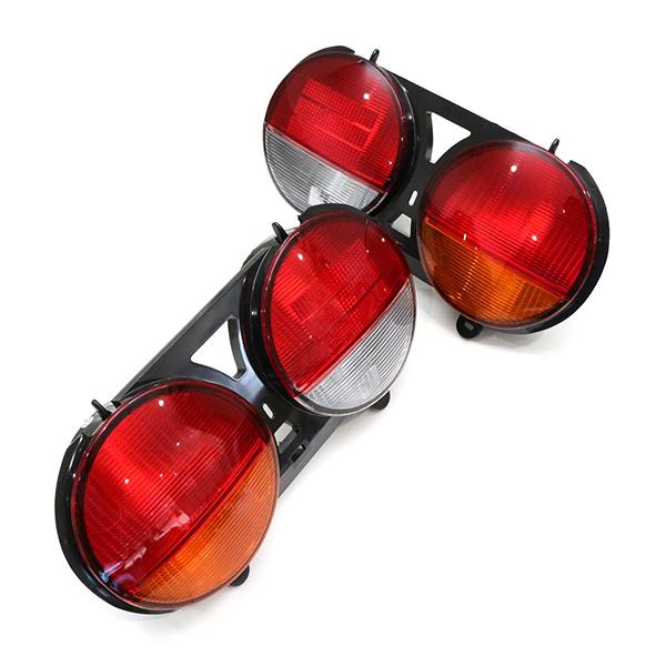 【商品情報】■適合車種・メーカー：三菱・車種：ミニキャブバン・型式：U61V・年式：99年〜・備考：・サイズ：-・取付箇所：左右・商品品番：CGC-41321 CGC-41322◆セット内容：左右セット■商品説明千代田 CGC純正商品となり...