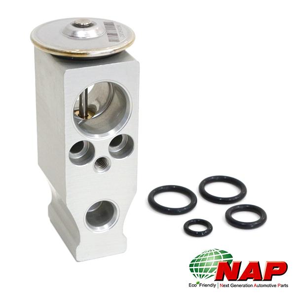 【商品情報】■適合車種・メーカー：スズキ・車種：ルークス・型式：ML21S・備考：※車両登録日やグレードにより、適合が異なる場合がございます。※必ず、お車の純正品番と商品の参考純正品番をご確認の上、お客様判断にてご購入ください。製品は似てお...