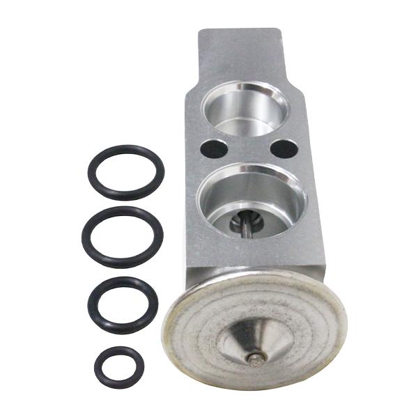 【商品情報】■適合車種・メーカー：スズキ・車種：アルト・型式：HA12S HA12V HA22S HA23S HA23V・年式：・備考：・参考純正品番：95431-81A00 1A04-61-J14・商品品番：EX-S5■商品説明クーラーエ...