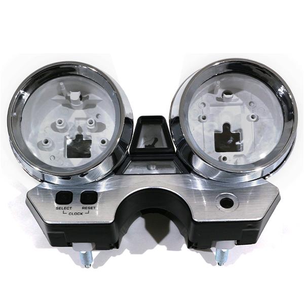 ■参考適合車種■・メーカー：ヤマハ YAMAHA・車種：XJR1300 ペケジェー・年式： 1998〜2002年・カラー：メッキカバーヤマハ YAMAHA XJR1300 98-02 メーターケースセット※付属品等は画像で全てになります。※...