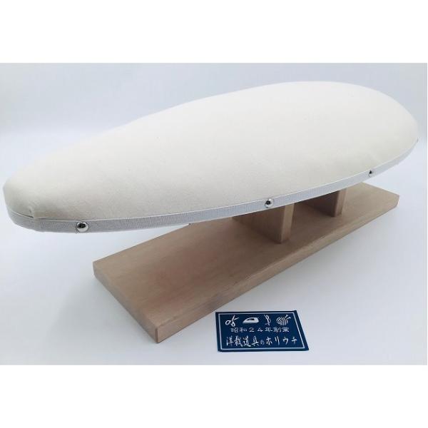 サイズ：縦60cm×最大巾26cm×高さ22cm重量：2.8ｋｇ材質：頭部：桐粉使用土台：木材用途：スーツやジャケットなどのアイロン台