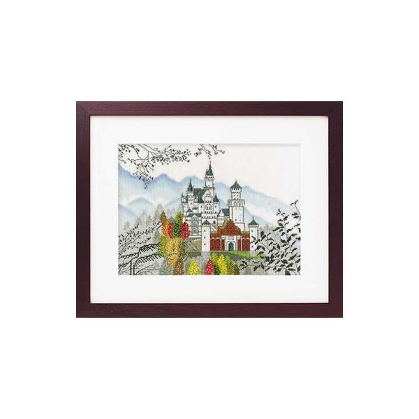 <出来上がり寸法>額外径：縦38.7cmx横47.7cm、額内径：縦33.3cmx横42.2cmマット紙内径：縦23.4cmx横32.5cm　<デザイン>越智通子<キット内容>25番ししゅう糸No.380...