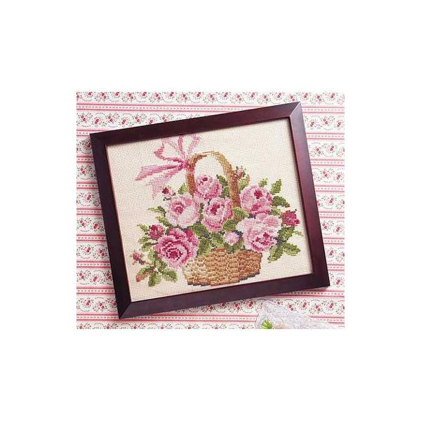 <出来上がり寸法>額外径：縦32.9cmx横37.4cm、額内径：縦27.5cmx横32cm<デザイン>尾上雅野<キット内容>25番ししゅう糸No.3000布 ジャバクロス中目(ベージュ)クロス針カラー図...