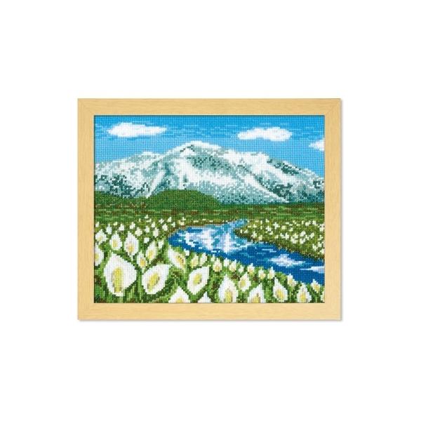 四季が織りなす日本の美しい風景をお楽しみください。<出来上がり寸法>額外径：35.1cmx41.8cm、額内径：29.7cmx36.4cm<キット内容>25番ししゅう糸（綿100%）No.3000布 （ジャバクロス中...
