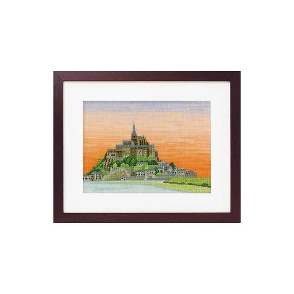 <出来上がり寸法>額外径：縦38.7cmx横47.7cm、額内径：縦33.3cmx横42.2cmマット紙内径：縦23.4cmx横32.5cm　<デザイン>越智通子<キット内容>25番ししゅう糸No.380...