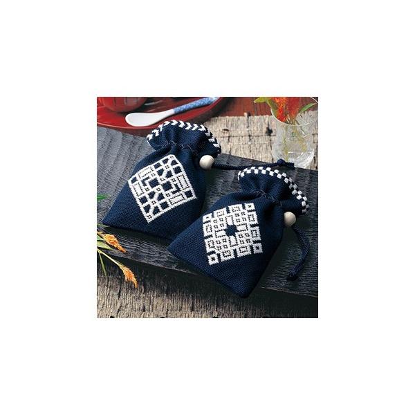 <出来上がり寸法>縦15cmx横10cm<キット内容>こぎん糸（白糸使用）No.1100布 コングレス(紺)江戸打ひも70cmウッドビーズ2個エミーグランデ40mこぎん針図案付説明書<打込目数>18カウン...