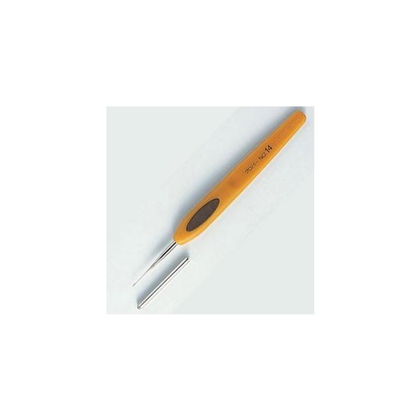 ★こだわりポイント★・編みやすく指にやさしい柄がついたレース針。・指に優しいソフトな感触。・シックでおしゃれなべっ甲調のデザイン。・編みやすい理想的な針先形状。・保護キャップつき。Clover レース針 ペンE No14