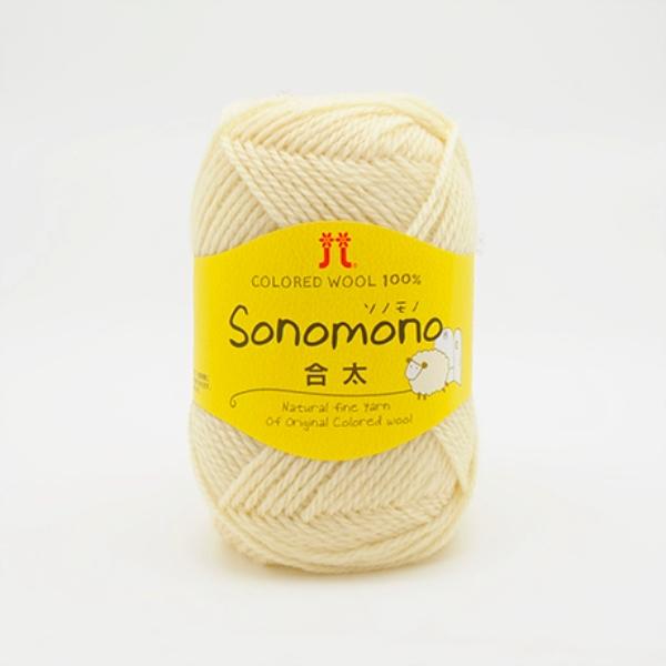 棒針、かぎ針の両方に適した合太タイプです。サイズ・容量約40g（120m玉巻き）規格■生産地：日本■素材・成分：ウール100％注意事項お使いの環境により掲載しております写真と現物の色が異なって見える場合がございます。 適正号数　かぎ針　4/...