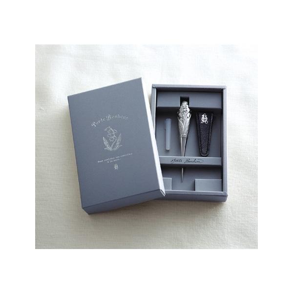 ★こだわりポイント★・人気雑貨アーティスト溝江里映による清楚なデザイン。・錫のユニークな商品で注目されている富山県の「能作」が製造（錫の部分）。・手芸のトップメーカークロバーが最終の仕上げ。・3者のコラボレーションによって生まれた上質のお裁...