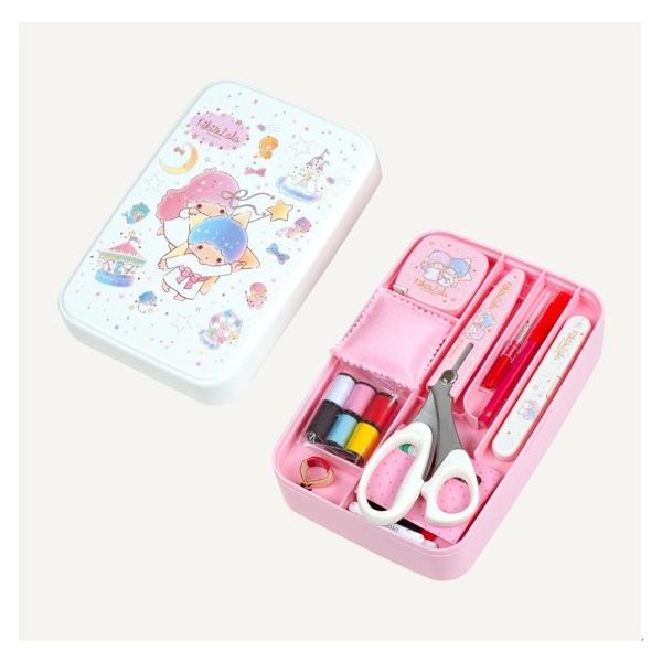 ワイドなうす型のケースに、20ｃｍの裁ちはさみが入った充実のセット内容です。ケース：152×222×56ｍｍトレイ：146×217×18ｍｍパッケージ：152×262×56ｍｍ材質：PP樹脂（ケース、トレイ）生産国：日本セット明細（10点入...