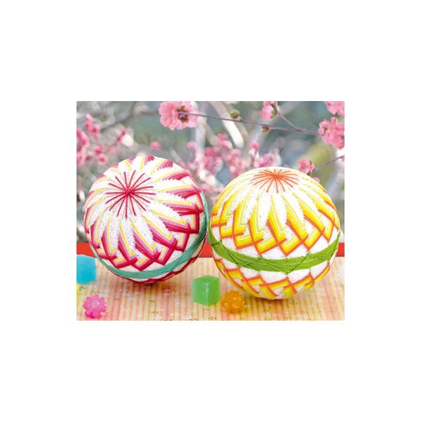 縁起の良い柄で、贈り物にも最適な「日本手まり」がご家庭でも簡単にお作りいただける手まりキットです。同じ技法で２色の手まりが楽しめます。桃の節句の飾りや出産のお祝いにどうぞ。<出来上がり寸法>直径約9ｃｍ<キット内容>...