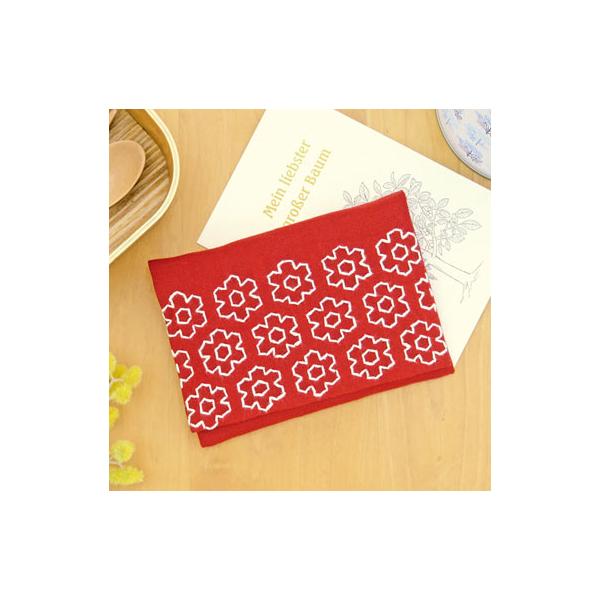 「一目刺し」とは、刺し子の技法のひとつで、一定の針目で縦、横、斜めと同じ方向を順に刺していく技法です。コースターやふきんなど、身近なものから刺し子を取り入れて、日々の暮らしに彩りを添えてみませんか。<出来上がり寸法>約縦9cmx...