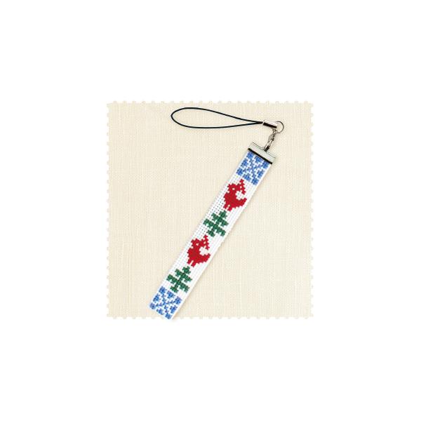 <出来上がり寸法>全長 約17cm（ししゅう部分約縦9.5cm×横1.5cm）<キット内容>２５番ししゅう糸(綿１００％)ビニールキャンバスストラップひも止め金具クロス針カラー 図案付説明書<重量>約13g