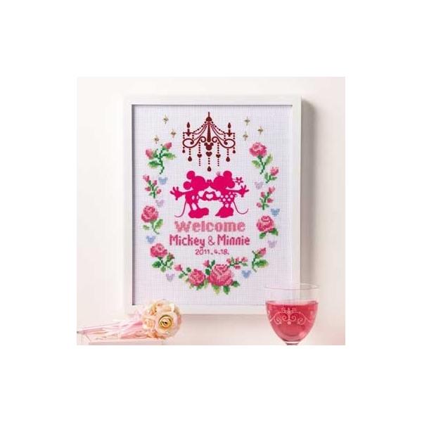 <出来上がり寸法>額外径：32cmx25.9cm、額内径：29.5cmx23.4cm<キット内容>25番ししゅう糸シャイニーリフレクターラメししゅう糸No.5500布 ジャバクロス細目(白)フロッキーワッペンx2枚ク...