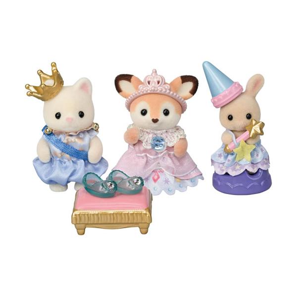 シルバニアファミリー ほいくえん発表会セット -プリンセスとガラスの靴- S-77 【保育園 お姫様 シンデレラ 赤ちゃん 人形 フィギュア 本体 玩具 おもちゃ】ほいくえんの発表会がテーマの赤ちゃん３にんとかわいい小物のセットです。プリン...