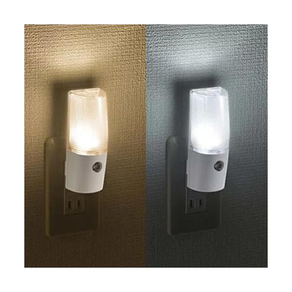 特　徴●明暗センサー付ナイトライト●ご家庭の壁コンセントに差し込むだけの簡単設置です。●周囲が暗くなると自動点灯、明るくなると自動消灯します。●周囲の暗さに応じて、光の強さを自動調整します。●ＬＥＤを使用しているので長寿命、省電力です。●3...