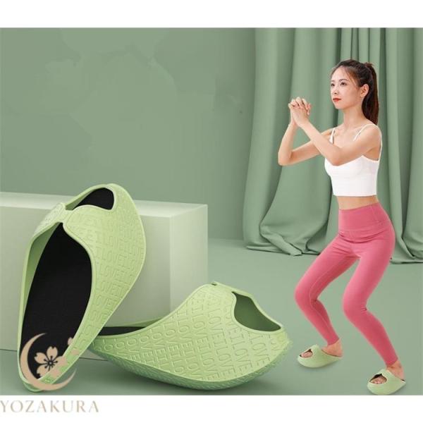 爆買 【おうちで履くだけ】室内で履いて立っているだけで体幹トレーニングになり、脚やお尻の筋肉を鍛えることで理想のスタイルに近づけます。家事をしながら、テレビを観ながら、おしゃべりしながら、「ながらダイエット！」。【効果】毎日5〜15分の使用...