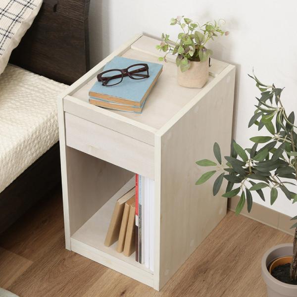 99324 ベッドサイドテーブル ホワイト コンセント付き 引出し付き テーブル 中国製 組立品 不二貿易 2017-1108-02WH 【メーカー直送/代引不可】【メーカー直送】【代金引換不可】【北海道沖縄その他離島配送不可】ピタッと収ま...
