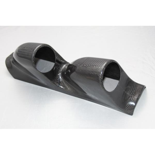 コルト全モデルカーボン製６０φ ２連です取り付け方法は、両面テープと、タッピングねじになります。上下２箇所ぐらいを止めてください。合わせ加工してある製品なのでつなぎ目が現れますのでご了承ください。※メーター線を通す穴開け等の加工は必要になり...