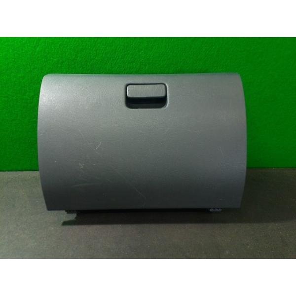 **** 商品説明を必ずご確認ください ****部品管理番号：000090804370210メーカー純正品番：55550-B5010-B0部品名：グローブBOX部品区分：リサイクル品車名：ハイゼット車両タイプ名：ケイトラック通称型式：S21...