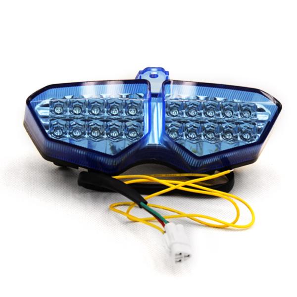 商品仕様：■社外新品　未使用■ＬＥＤテールライトにウインカー機能をビルトインしたテールライトです。■メッキ仕様リフレクター内蔵！■ウィンカー機能使用には配線接続が必要。ウインカーリレーを別途ご用意頂く場合がございます。■レンズカラー：ブルー...