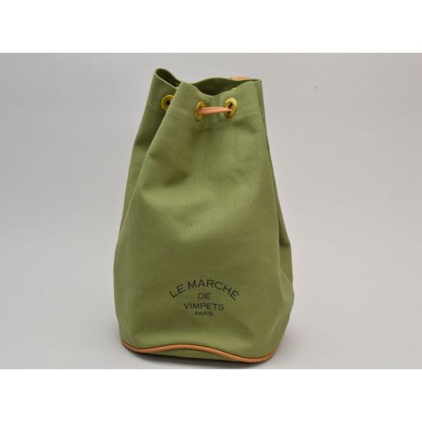 [中古：(中)　ランク：5/10]　紐縫製にほつれ、合成皮革に少し汚れがあり、全体的に使用感のある状態です。