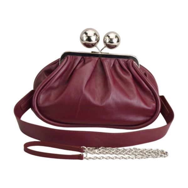 [中古：(中)　ランク：5/10]　底に擦れ、バッグ内部に汚れがあり、全体的に使用感があります。