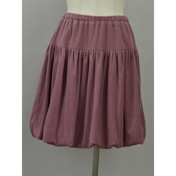 [中古：(上)　ランク：6/10]　裏地にシミがあり、全体的に多少使用感のある状態です。※ベルトループがありますが、ベルトは付属しておりません。