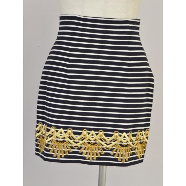 [中古：良品　ランク：7/10]　若干の使用感がありますが、全体的に良好です。