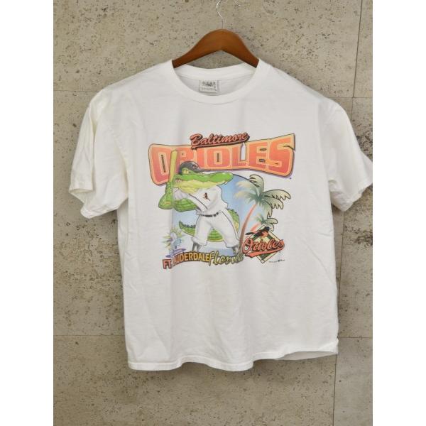 [中古：(上)　ランク：6/10]　全体的に多少使用感があります。