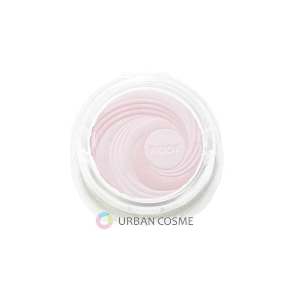 上質なつやを、ひとのせ。化粧もちも良くするおしろい。肌になめらかなつやを与え、ハイライト効果で、小じわ・シミ・くすみなどの年齢サインをふわっとぼかします。くるっとパフに取り、ひとのせするだけで、つやときめ細かさ・化粧もちがぐんと高まります。...