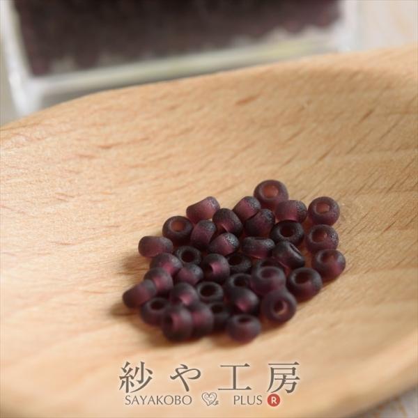 ハンドメイドには欠かせない丸小ビーズが勢ぞろい！艶消しビーズなので、ゴムコーティングやマットなイメージのパーツと合わせても◎お気に入りのチャームと組み合わせてアレンジしたり楽しんでみては♪【内容詳細】ビーズ 丸小ビーズ col.M27 マッ...