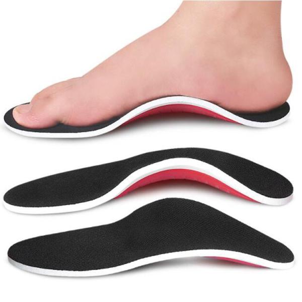 ■商品説明土踏まずの低下による扁平足サポーターです。角度調節機能により、足裏のズレを整えることができ、楽に扁平足をサポートできるインソールです。人体工学に基づく3D構造でアーチ型のデザインは、快適な歩行をサポートするだけでなく、足底全体のバ...